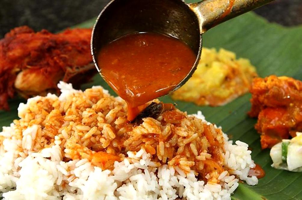 This Restaurant In PJ Is Offering All You Can Eat Banana Leaf Rice this-restaurant-in-pj-is-offering-all-you-can-eat-banana-leaf-rice